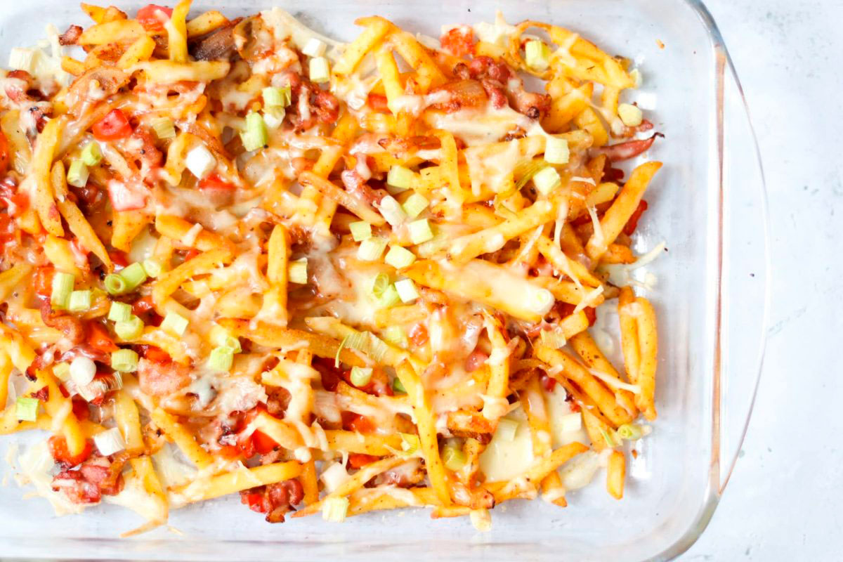 How to eat loaded fries - fastfoodinusa.com