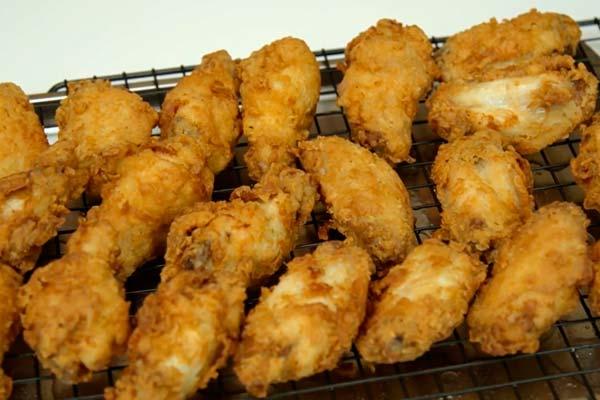 Double Fried Crispy Chicken Wings Recipe - video Fast Food